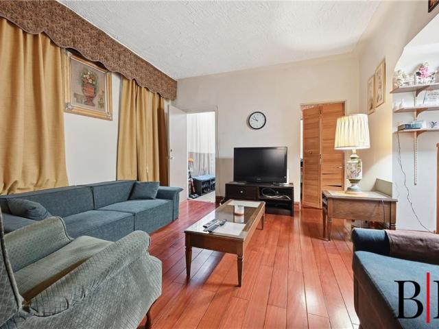 324 East 52nd Street