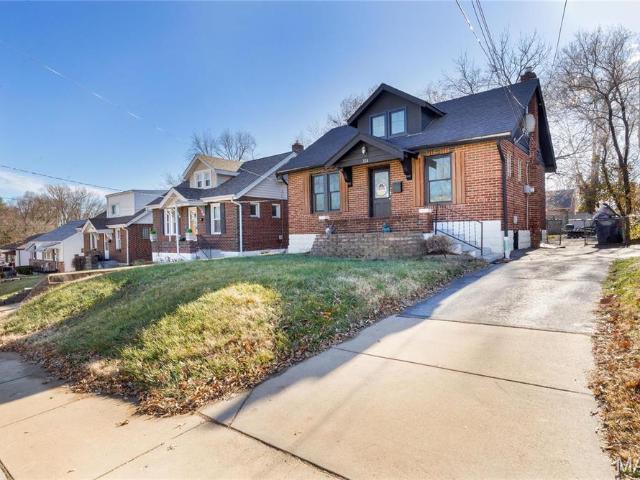 324 Eldridge Ave, Rock Hill, MO 63119 | MLS #26002 | Compass