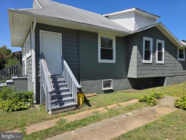 324 Elm Avenue