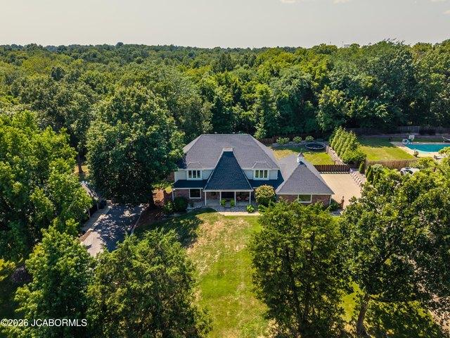 324 Fox Creek Rd, Jefferson City, MO 65109