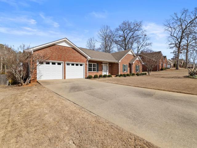 324 Kingston Dr