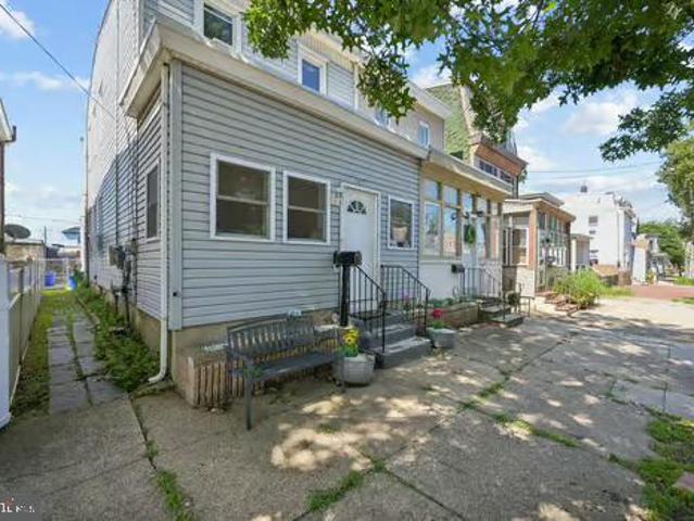 324 Hunter Street