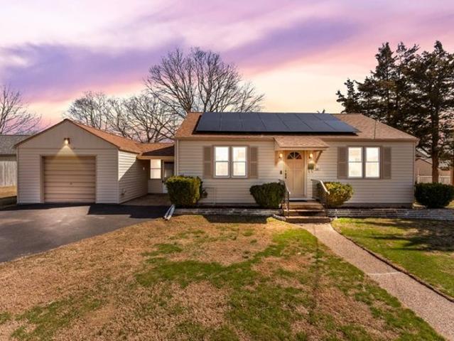 324 Huntington Ave, Glendora, NJ 08029