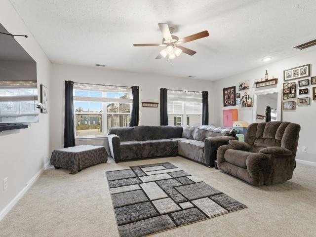 324 Jerry Butler Dr