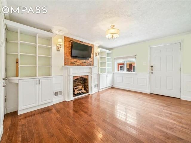324 Orwell Way, Pittsburgh, PA