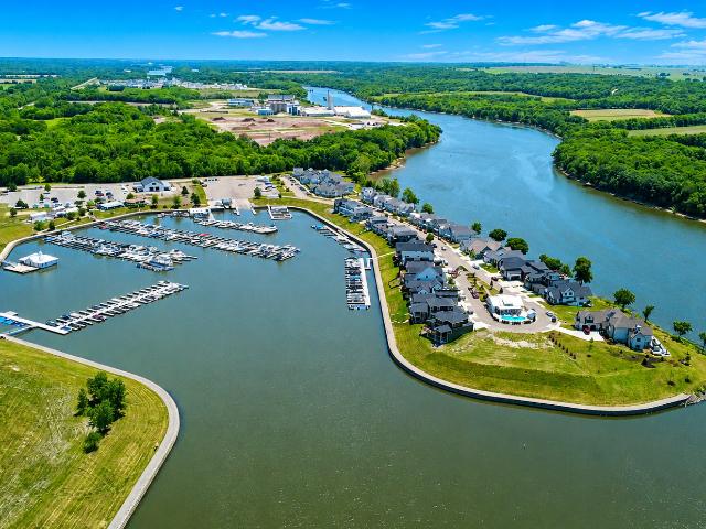 324 Leeward Way