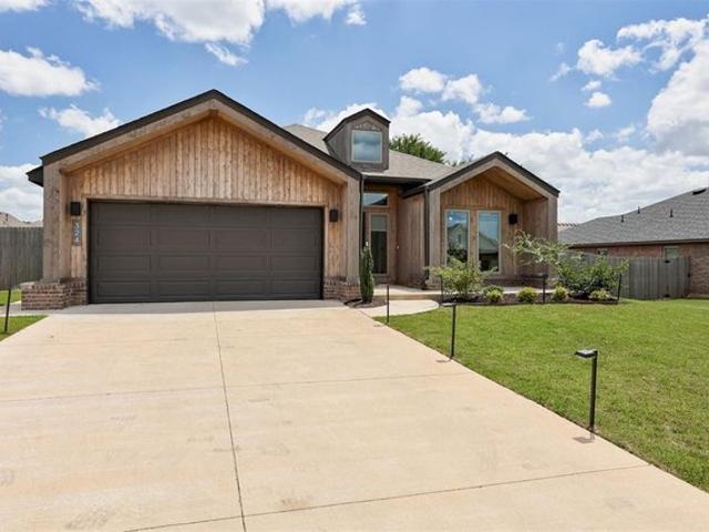 324 Megan Ct, Blanchard, OK 73010