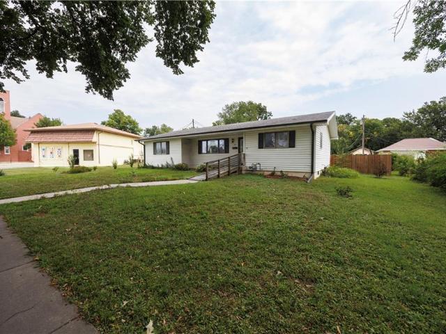 324 N 8th Street