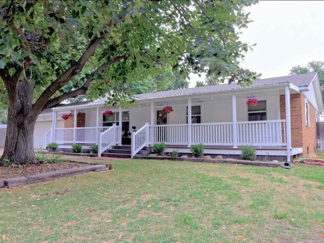 324 N Cedar Ave, Newkirk, OK 74647