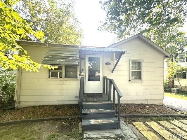 324 N Floridale Ave, Dellwood, MO 63135