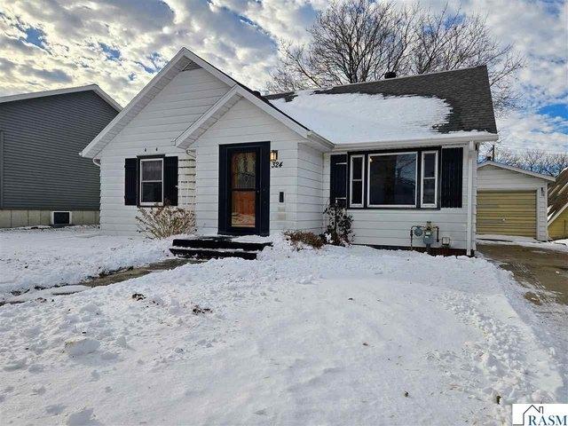 324 NW 2nd Ave, Sleepy Eye, MN 56085