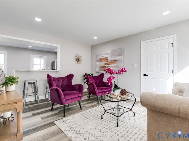 324 S 12th Avenue