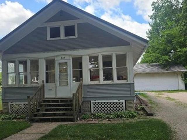 324 S Hale St, Algona, IA 50511