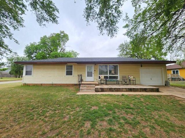 324 S Madison Ave, Anthony, KS 67003