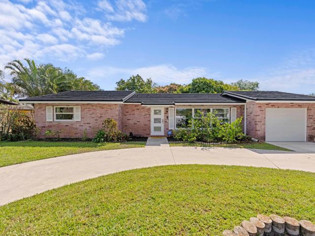 324 Sandpiper Ave, Royal Palm Beach, FL 33411 | MLS #B26009 | Compass