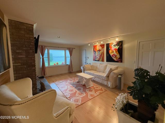 324 Shore Drive Unit E1