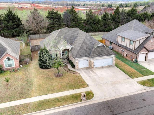 324 SW 175th Terrace