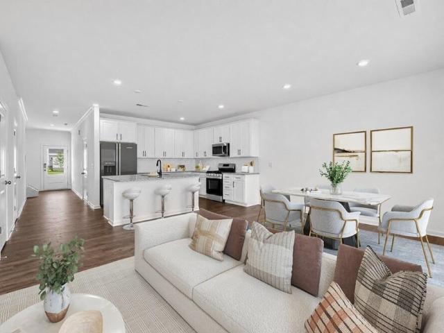 324 Sweetbay Tree Drive