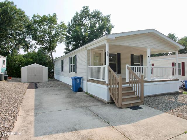 324 Roberts Road