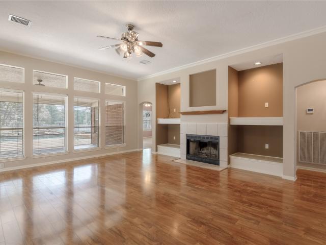 324 Red Oak Lane