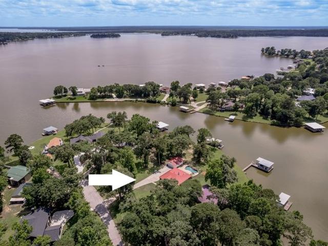 324 Red Oak Ln, Trinity, TX 75862
