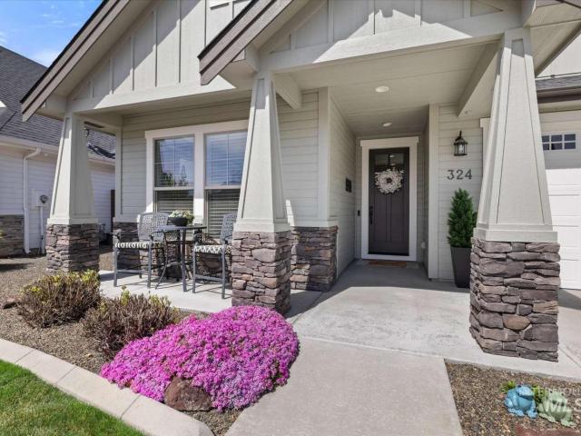 324 W Heston Dr