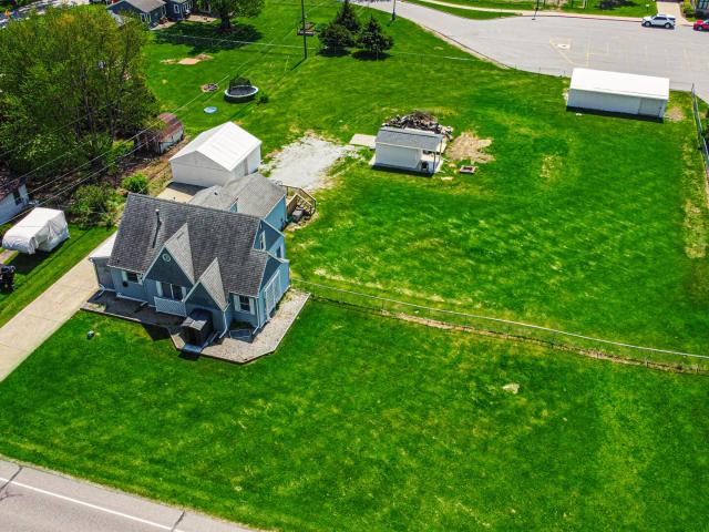 324 W Johnson Road