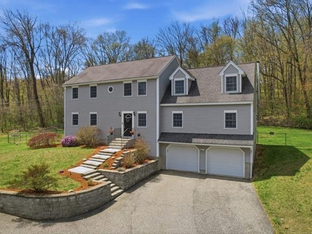 324 W Sutton Rd, Sutton, MA 01590