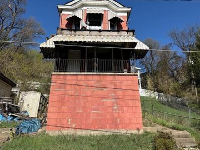 324 Wilbert St, Wheeling, WV 26003