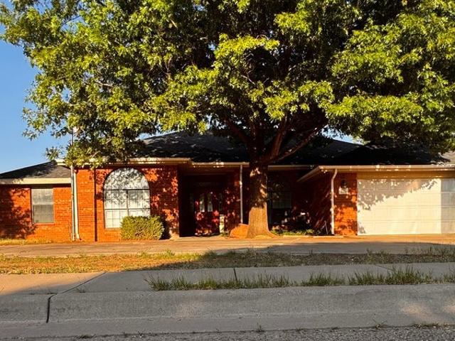 324 Wilmington Cir, Clovis, NM 88101
