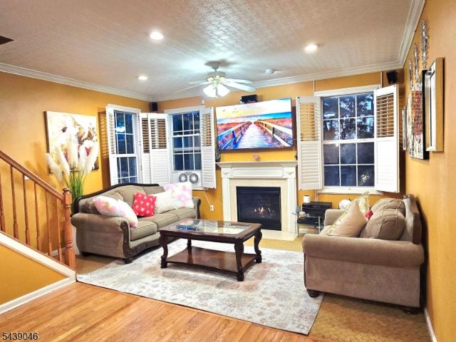 324 Winthrop Dr