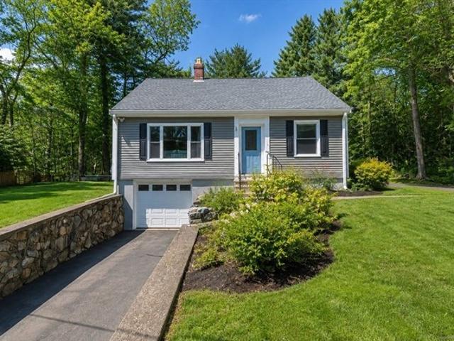 324 Taunton St, Wrentham, MA 02093