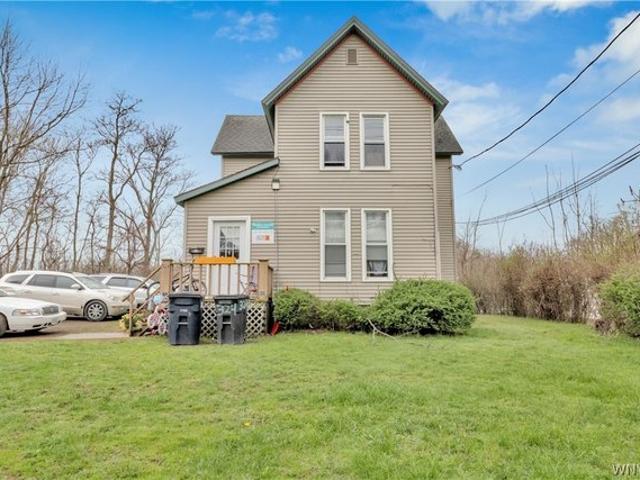 324 Temple St, Fredonia, NY 14063