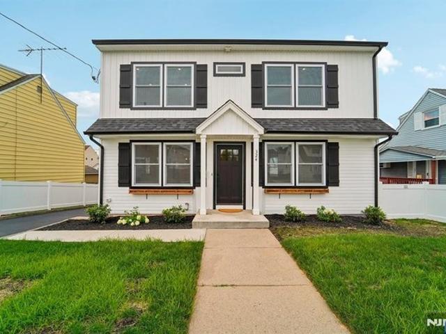 324 Thomas Ave, Lyndhurst, NJ 07071