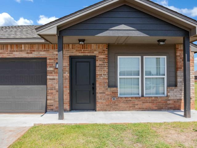 324 Vinnedge Ave. Blackwell, OK 74631 3/2 1329 sqft