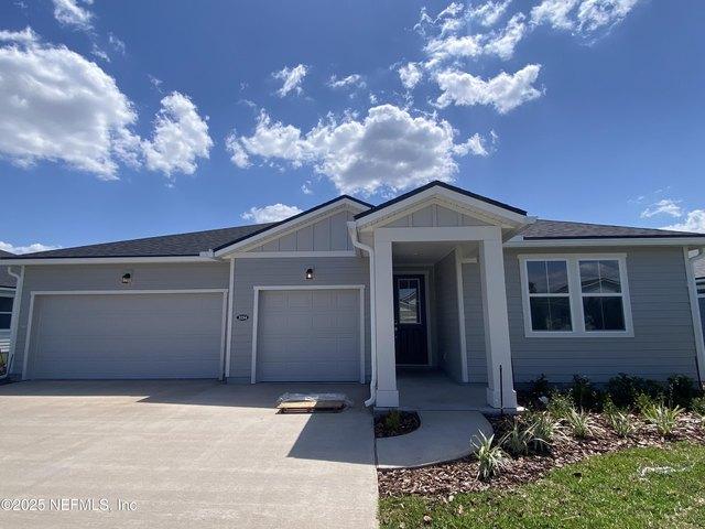 3254 Lago Vista Dr, Green Cove Springs, FL 32043