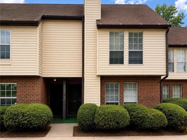 3254 Strawberry Ln, Decatur, GA 30034