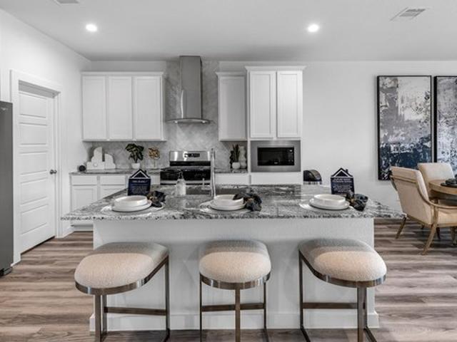 3254 Summercrisp Hollow Ln, Pearland, TX 77584
