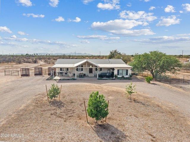 32556 N Keffer Rd, San Tan Valley, AZ 85143
