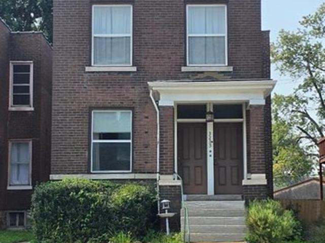3255 Morganford Rd, Saint Louis, MO 63116