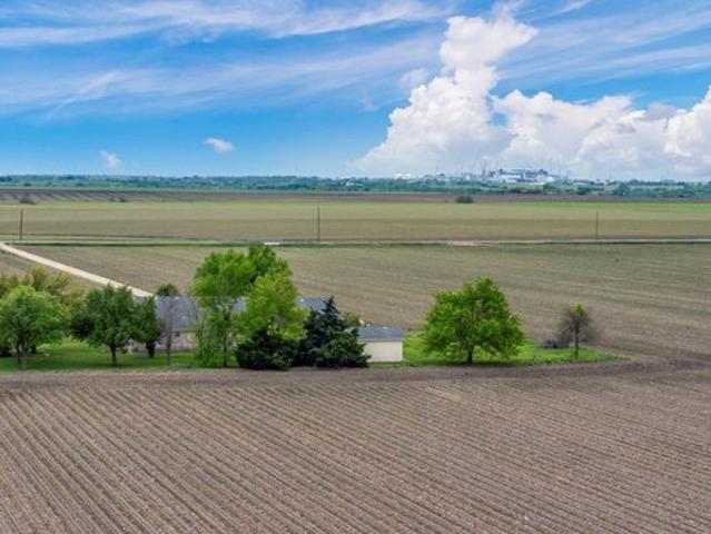 3255 County Road 369, Taylor, TX 76574