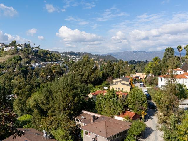 3255 Fernwood Ave, Los Angeles, CA 90039 | MLS #25616 | Compass