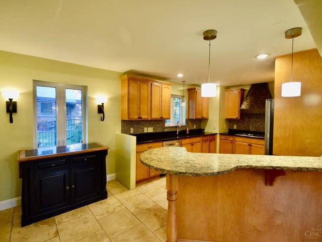 3255 Linwood Ave, Cincinnati, OH