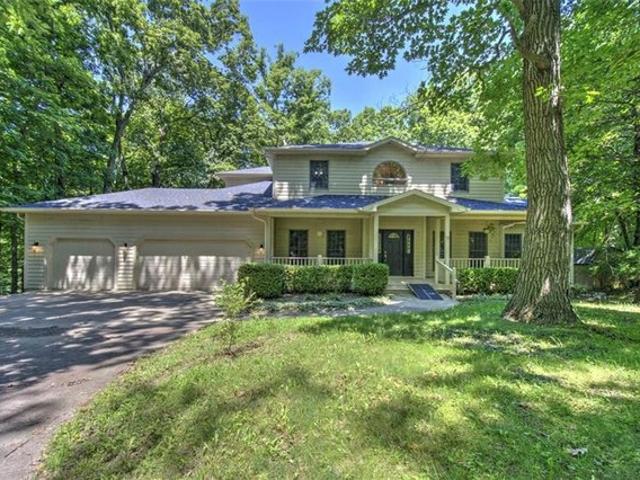 3255 Star Route Rd, Oakley, IL 62501