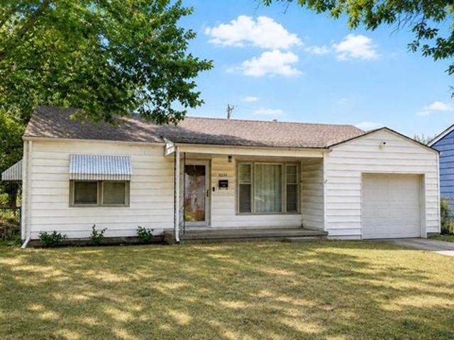 3255 S Gold St, Wichita, KS 67217
