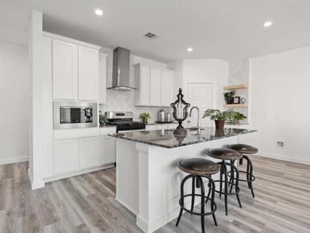 3256 Summercrisp Hollow Ln, Pearland, TX 77584