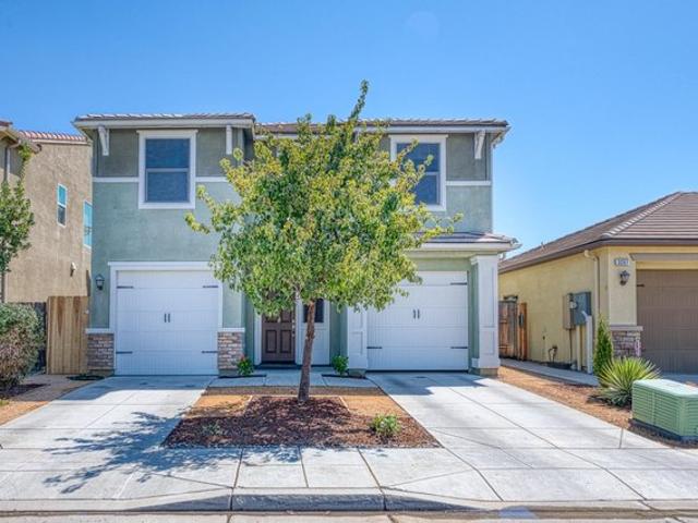 3257 Descanso Ave, Clovis, CA 93619