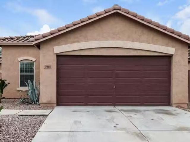32581246 3035 W Belle Ave