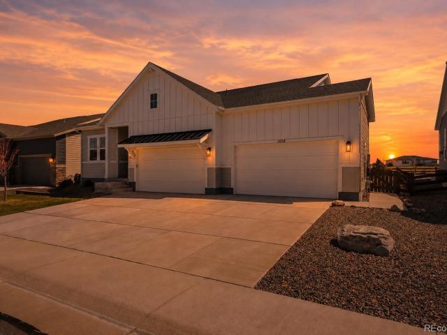 3258 Carabiner Street