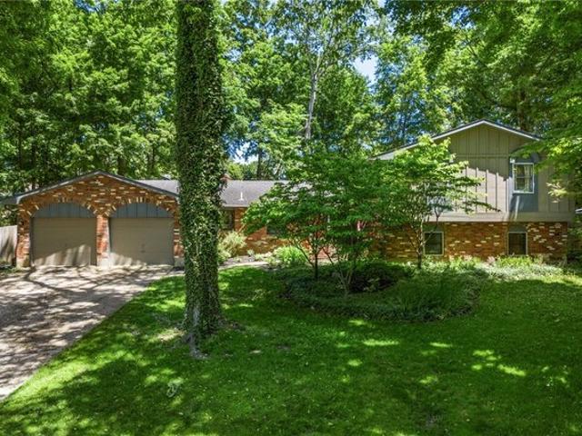 3258 Southfield Dr, Beavercreek, OH 45434